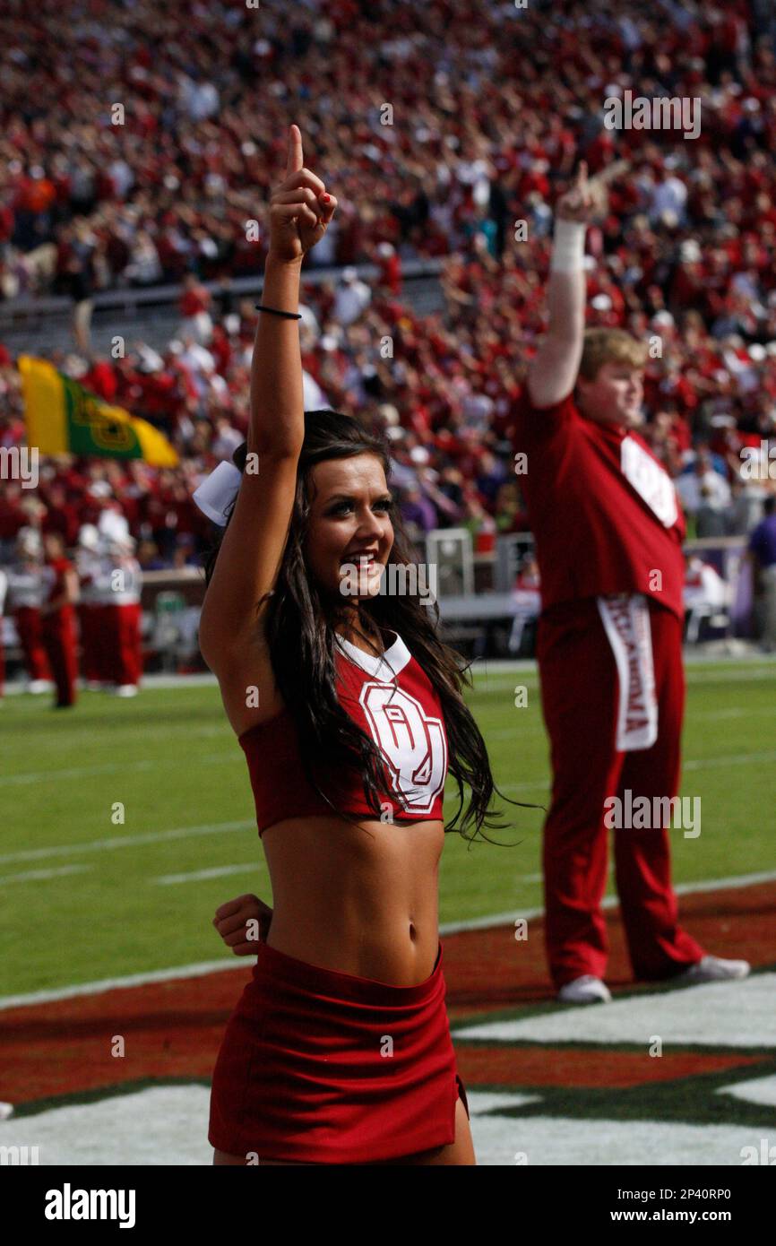 18 October 2014: Oklahoma cheerleaders cheer on the Sooners as the ...