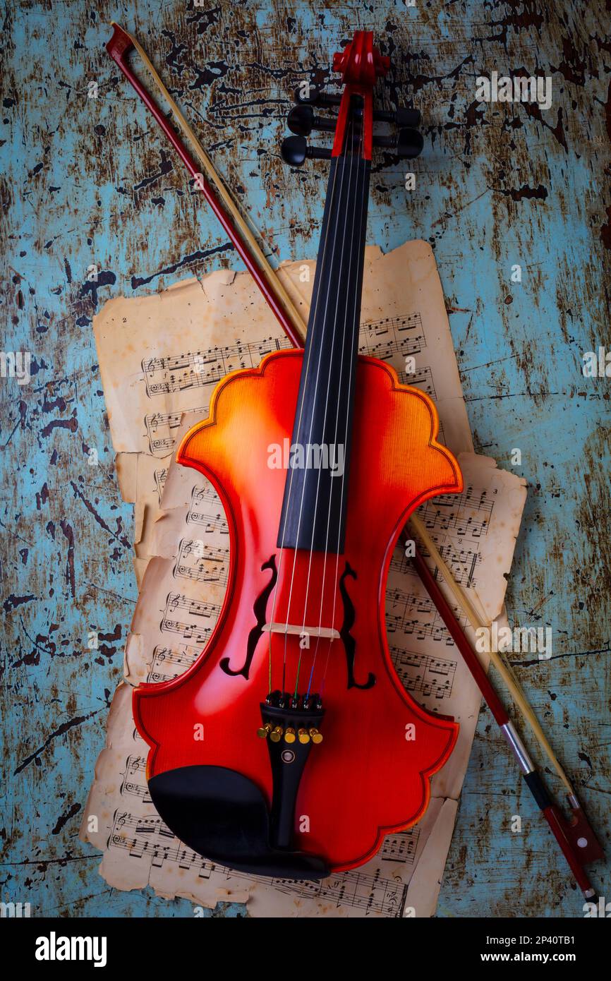 Beautiful Barouque Violin Still Life Stock Photo - Alamy