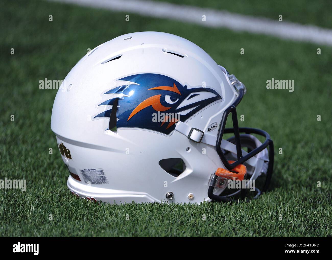 November 8th, 2014: A UTSA helmet during the C-USA game, Rice vs UTSA ...