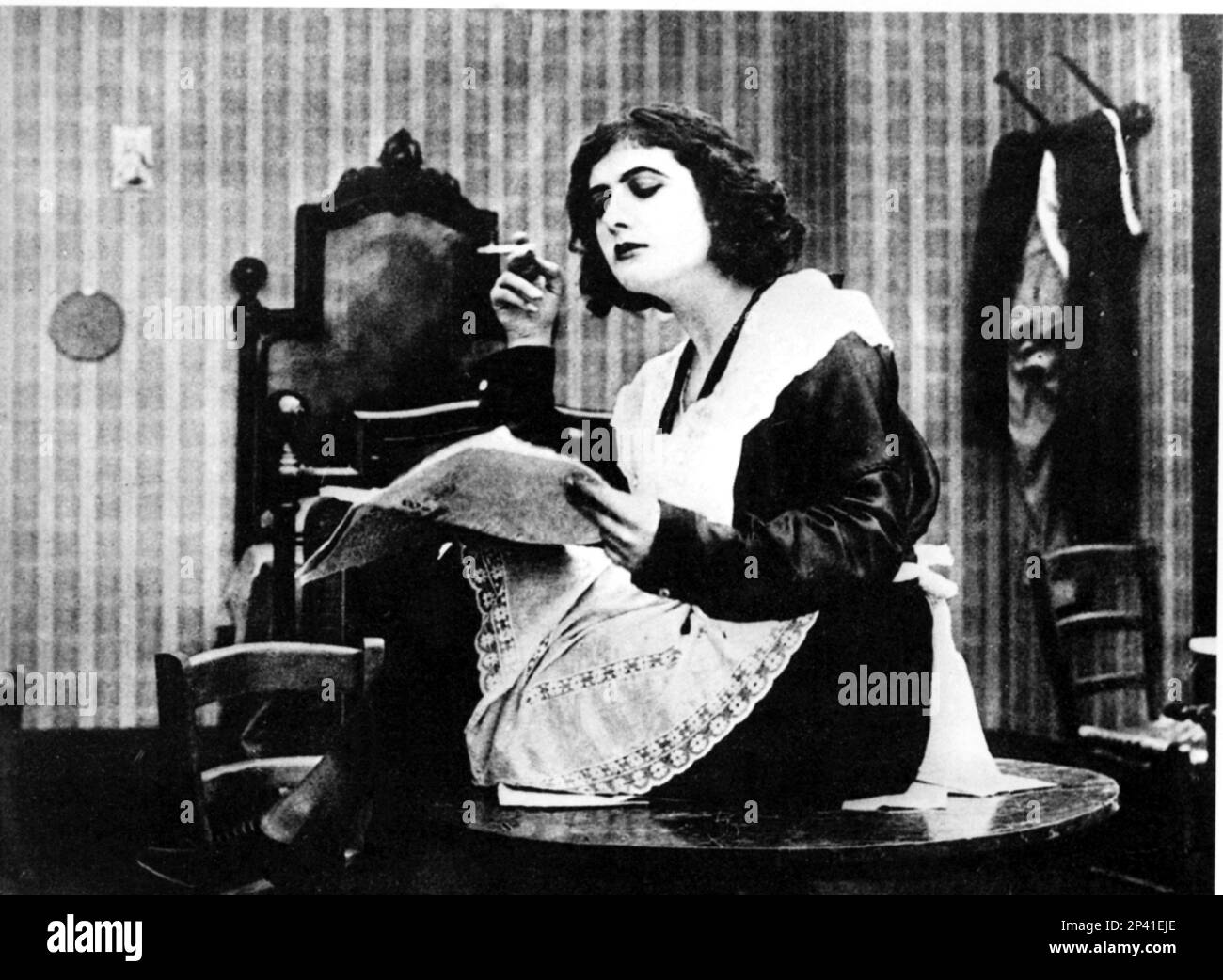 Attrici Black and White Stock Photos & Images - Alamy