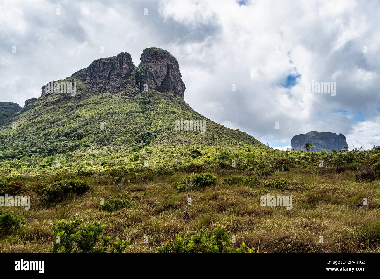 Beautiful hiking trail to Aguas Claras waterfall in Vale do Capao ...