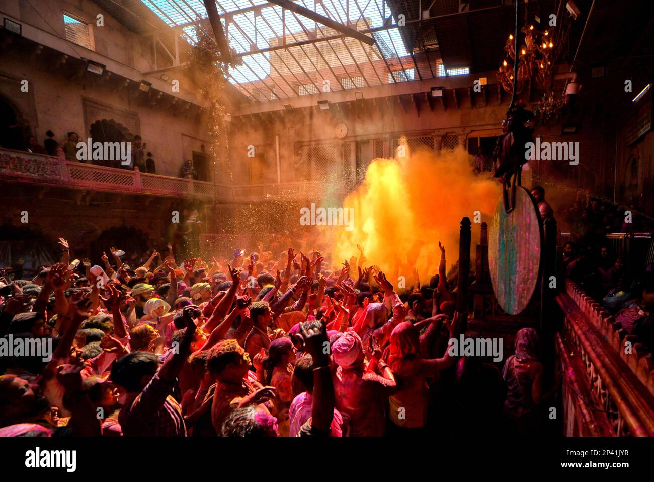 Vrindavan, India. 05th Mar, 2023. Hindu devotees are seen throwing ...