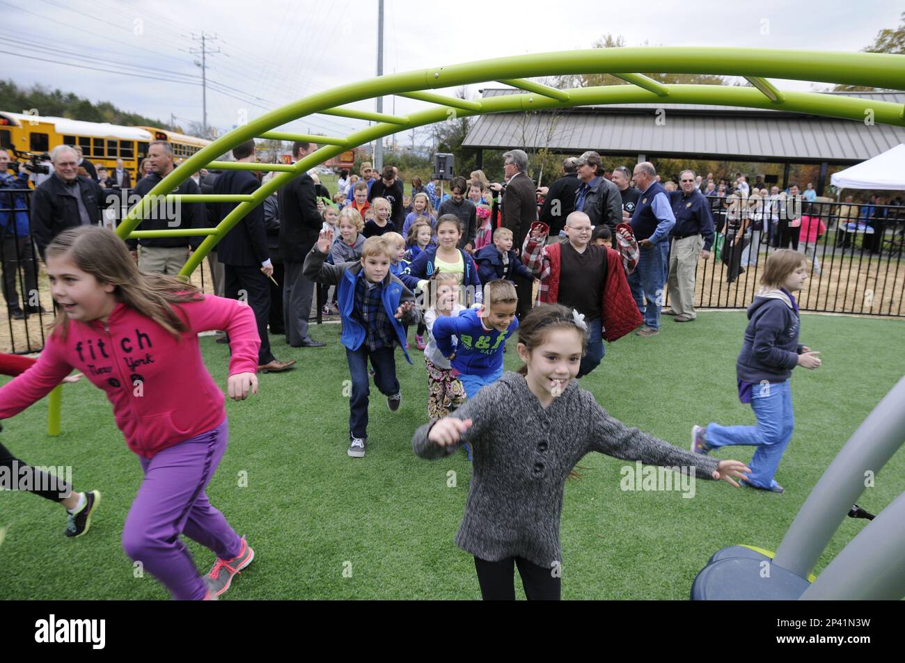 A group of Pigeon Forge Middle and Primary School students attack the ...