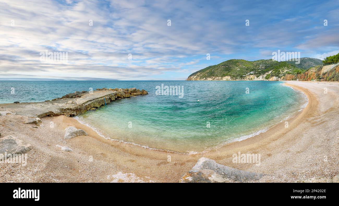 Spiaggia di vignanotica hi-res stock photography and images - Alamy