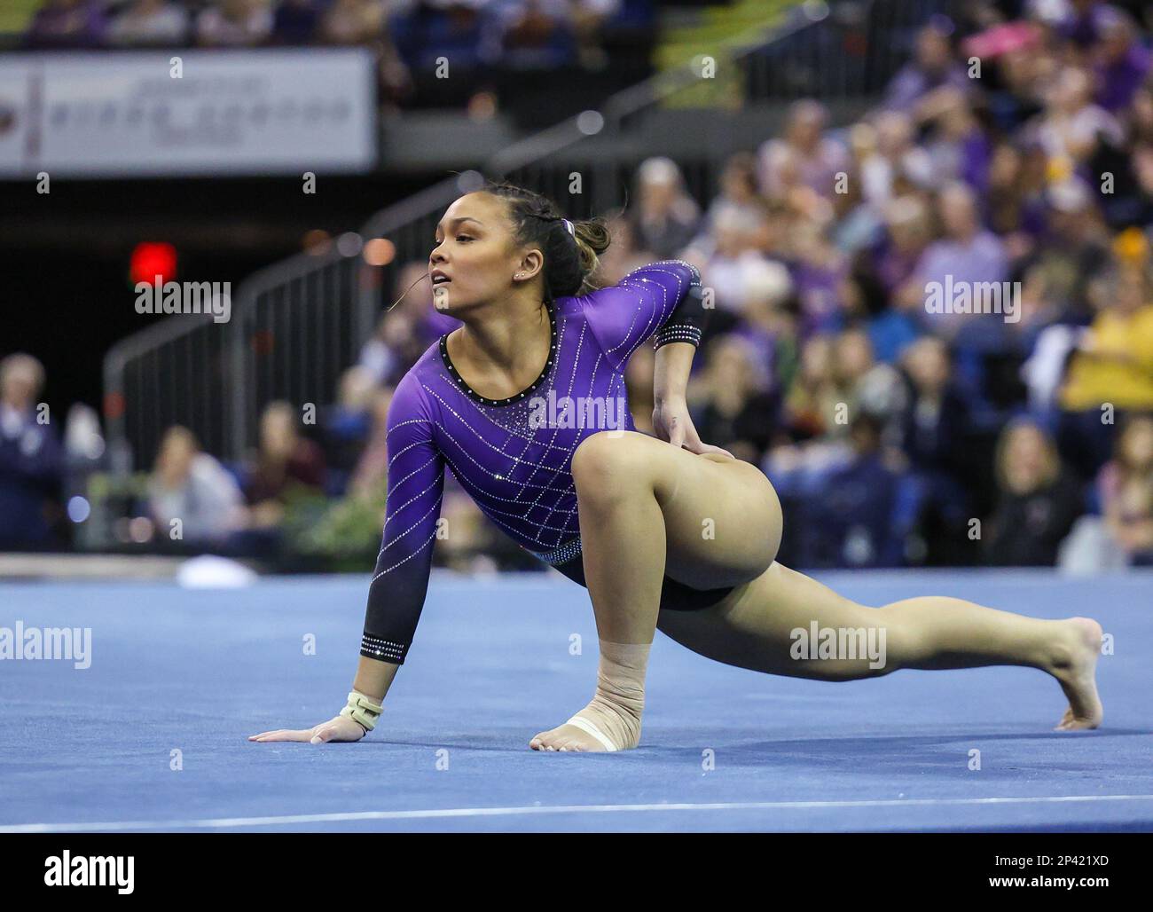 Baton Rouge, LA, USA. 3rd Mar, 2023. Washington's Lana Navarro competes ...