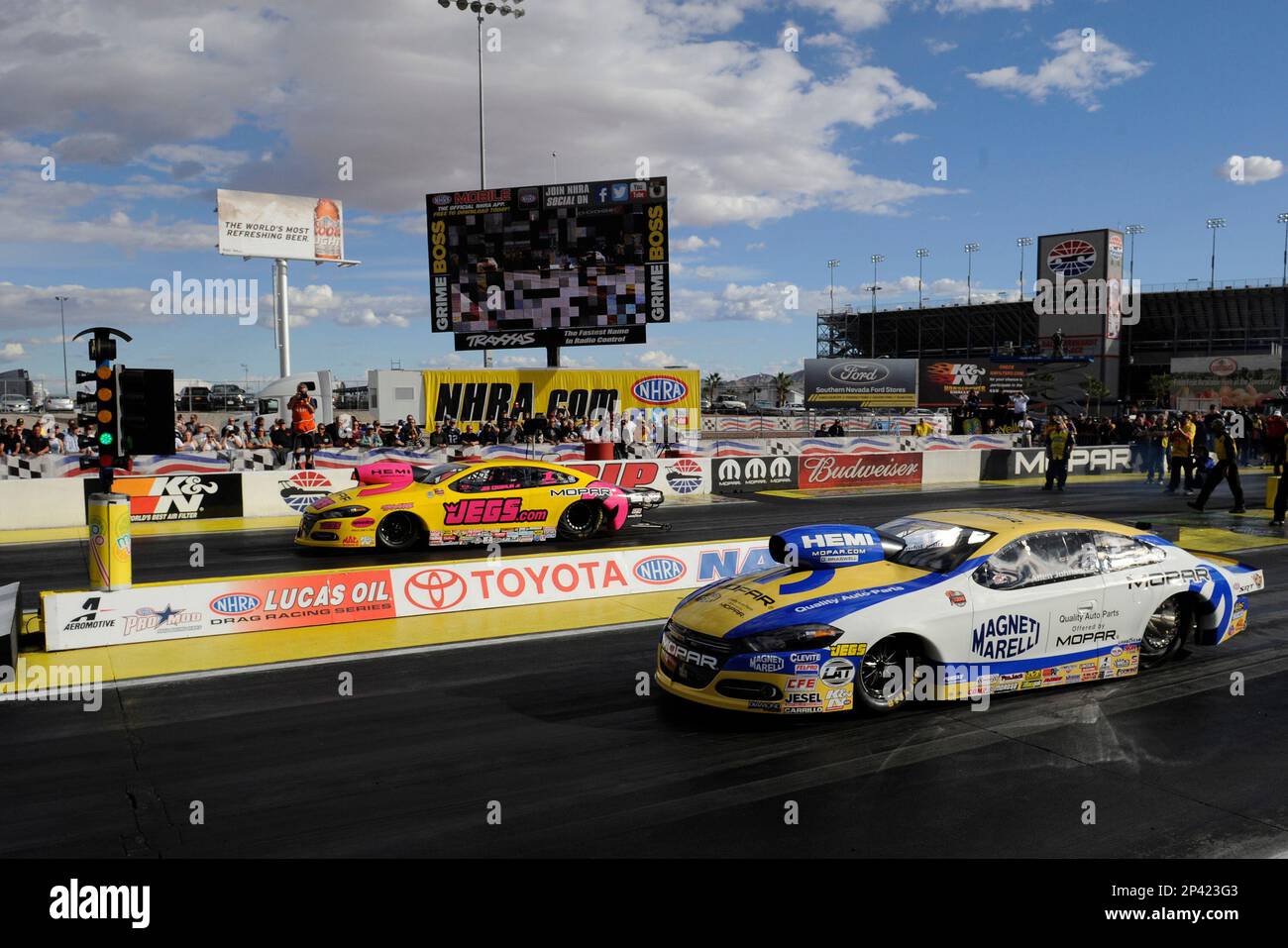 2014 November 02 | Sunday: Jeg Coughlin (1 PRO) Jegs Dodge Dart NHRA ...
