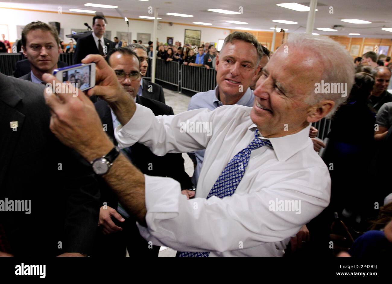 Vice President Joe Biden and Rep. Scott Peters, D-Calif., take a selfie ...