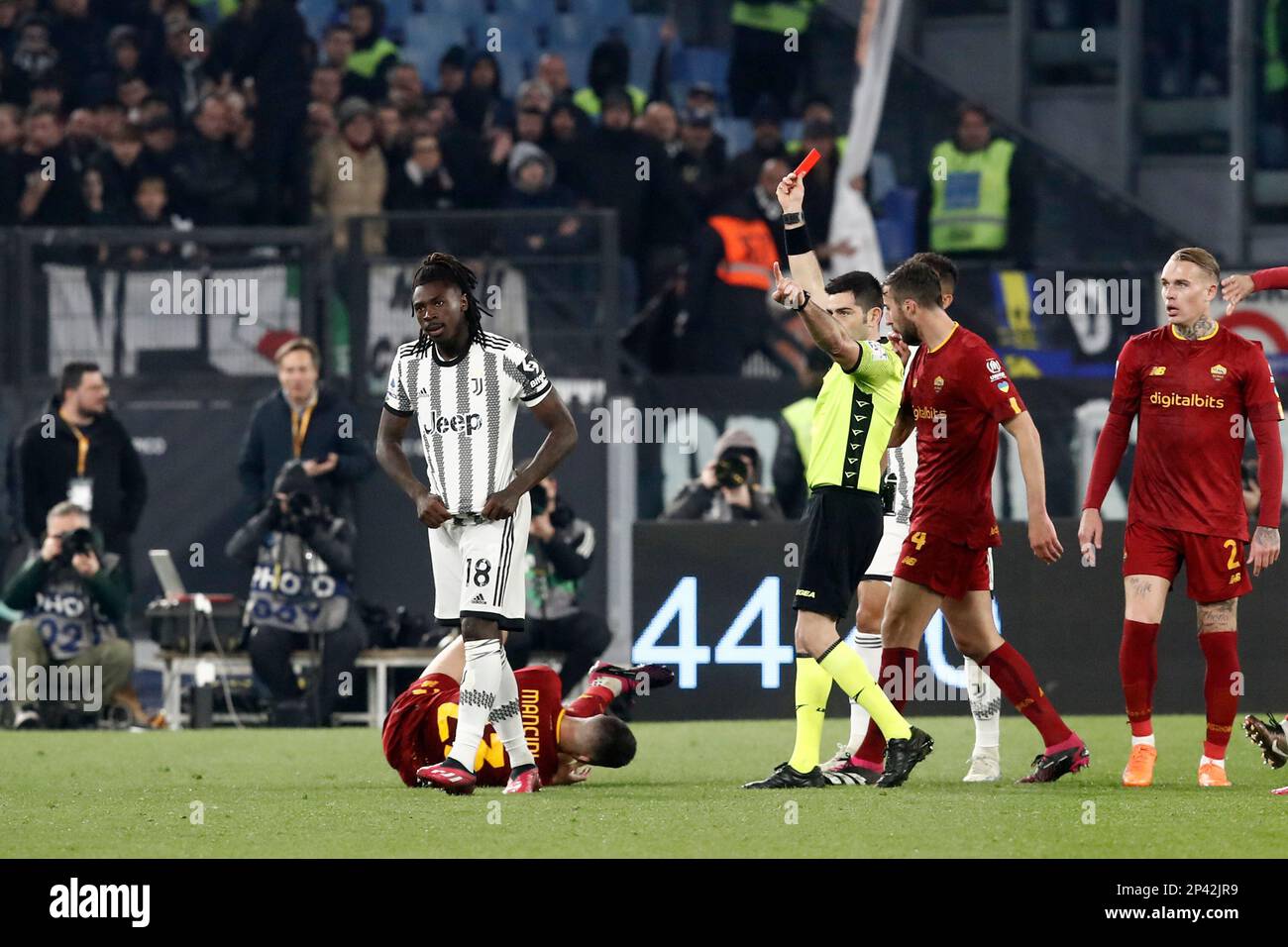 Gives a red card football hi-res stock photography and images - Alamy