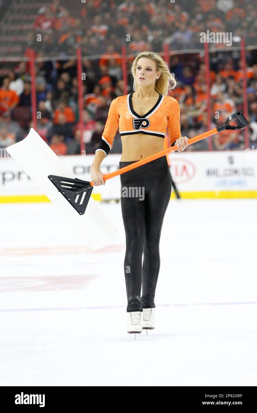 October 25, 2014: Philadelphia Flyers Ice Girls in action during the ...
