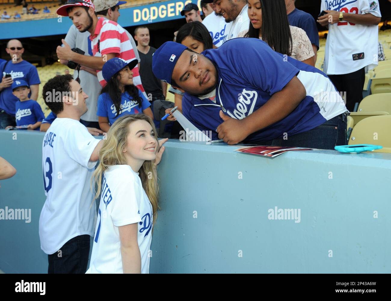 La Dodgers Girls