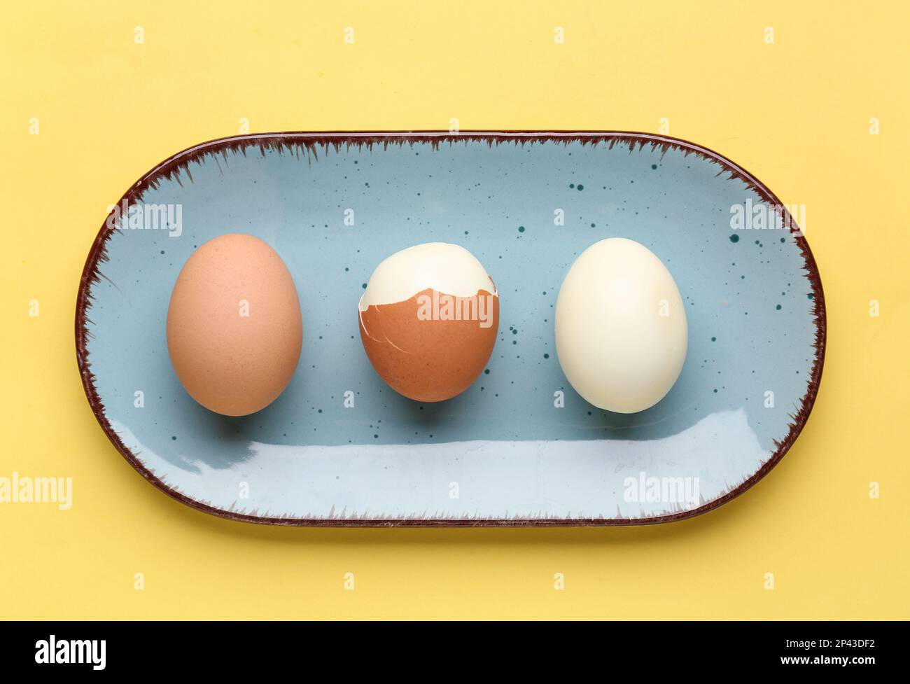 Unpeeled eggs hi-res stock photography and images - Alamy