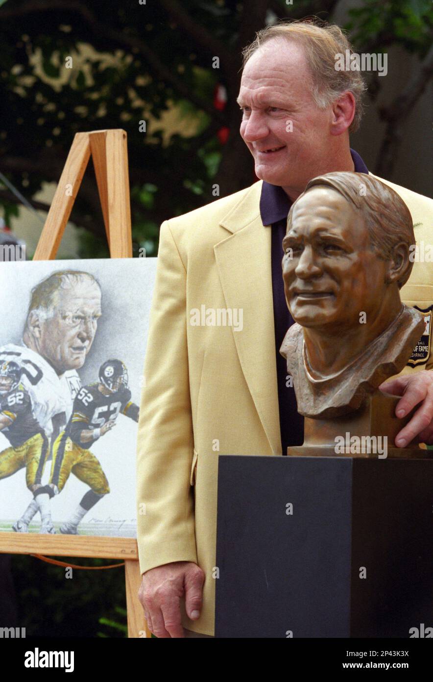 Circa 1997: Mike Webster formerly of the Pittsburgh Steelers is ...