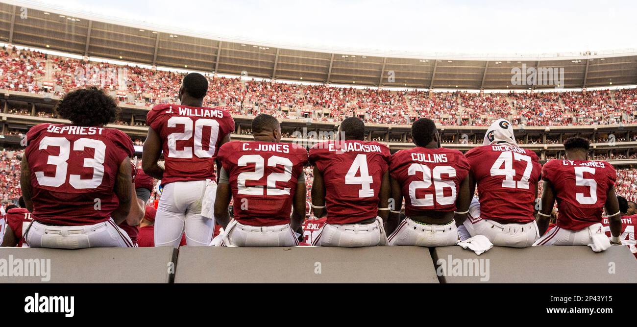 Alabama linebacker Trey DePriest (33), defensive back Jarrick Williams ...