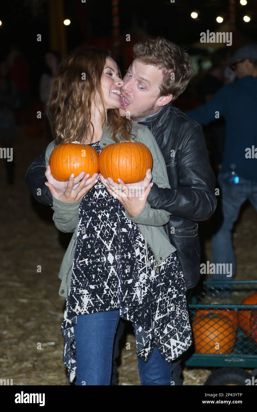 Photo by: JMA/STAR MAX/IPx10/17/14Skyler Stone and Nicole Stone at The ...