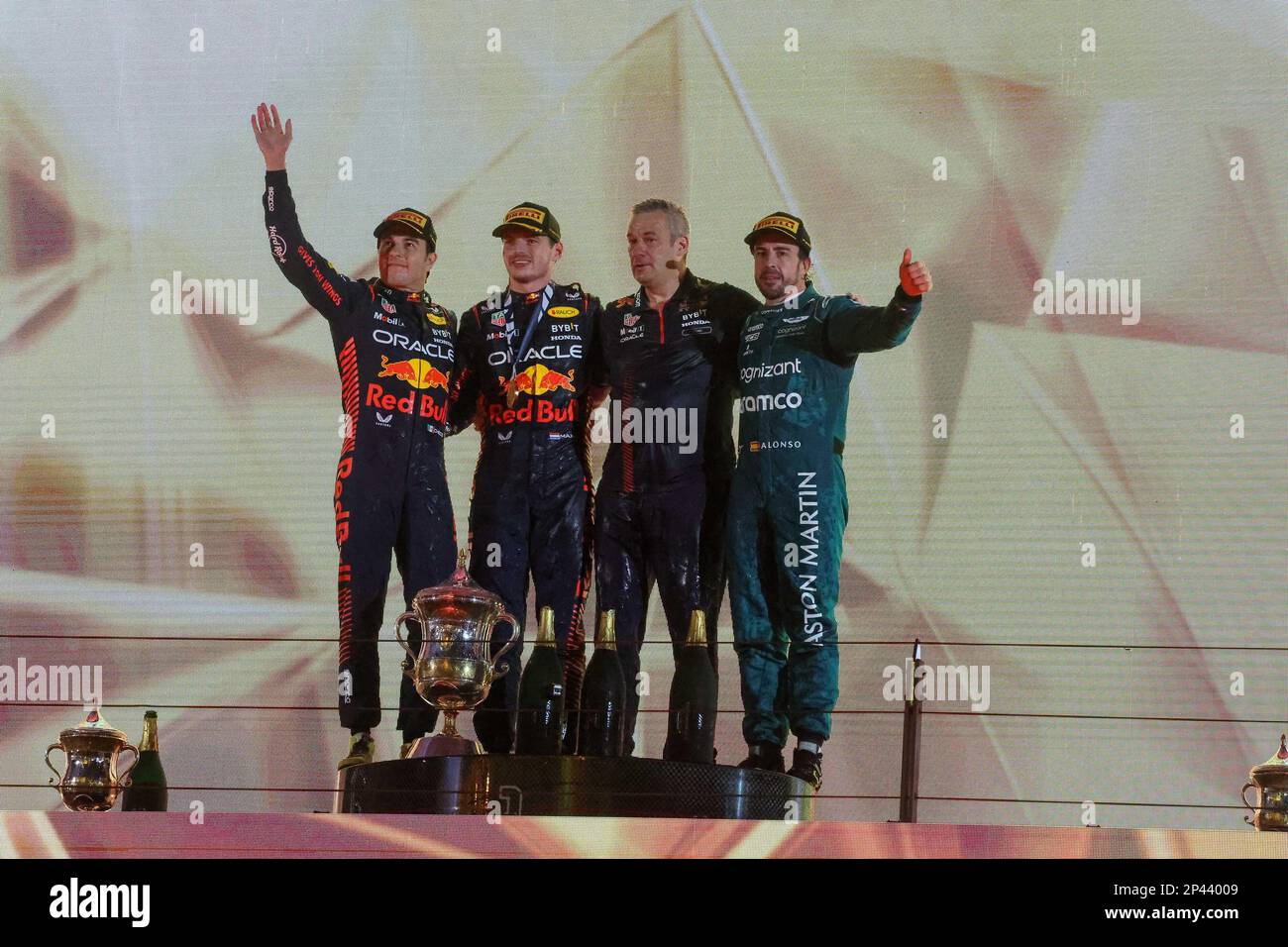 Max Verstappen (NED) Redbull Racing RB19 Sergio Perez (MEX) Redbull ...