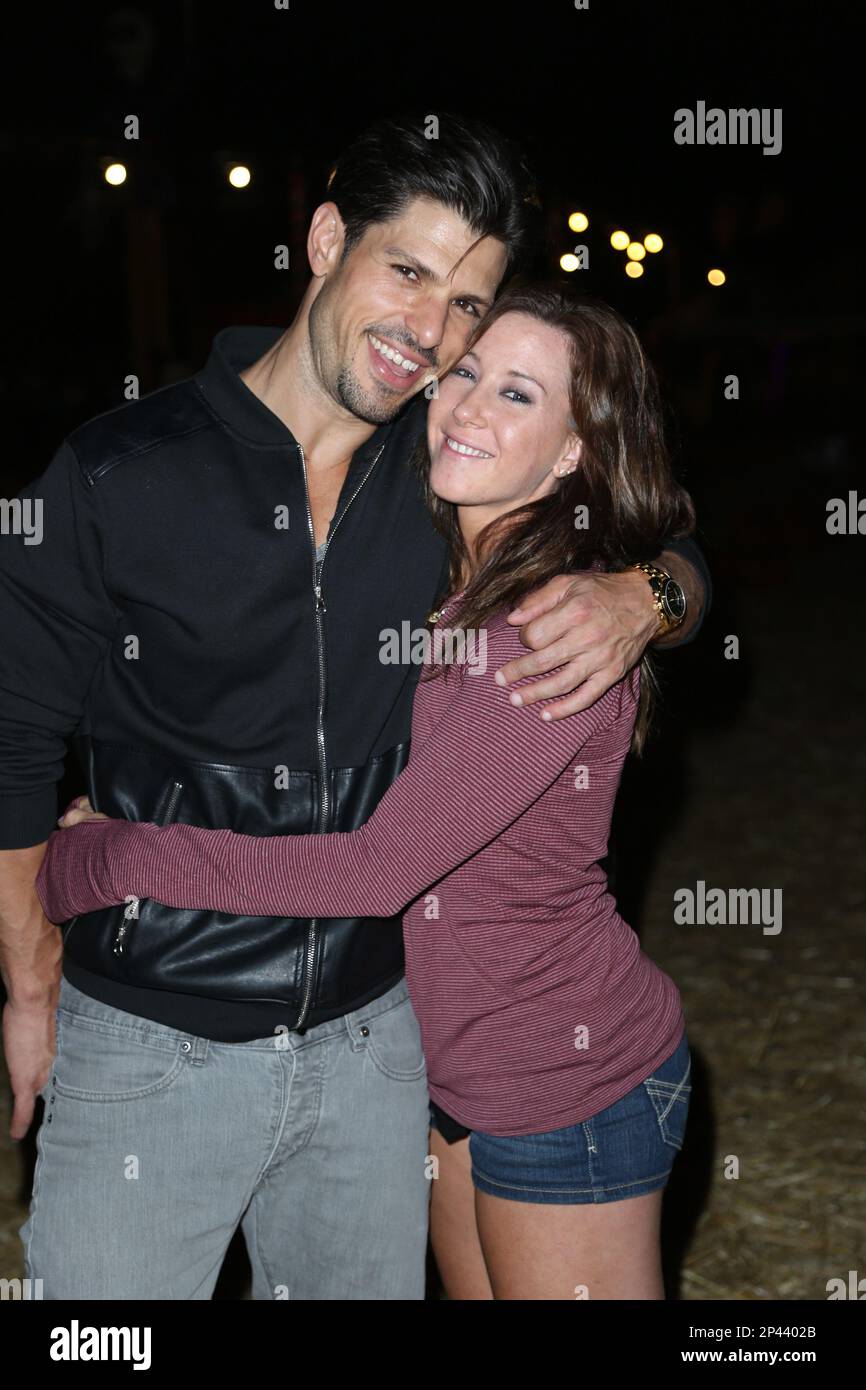 Photo by: JMA/STAR MAX/IPx10/17/14Andy Martinez, Jr. and Rebekah Van ...