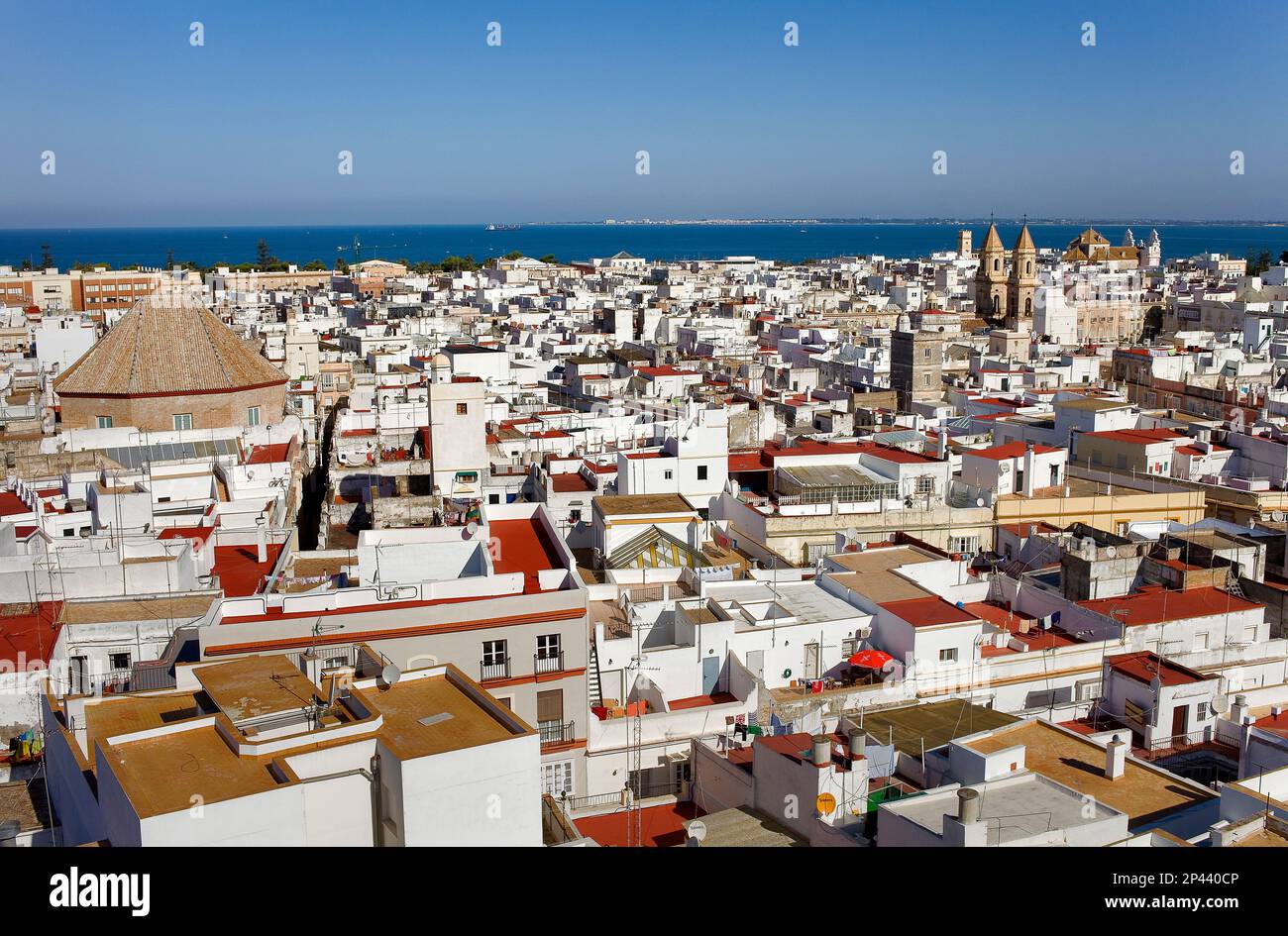 Skyline view waterfront cadiz hi-res stock photography and images - Alamy