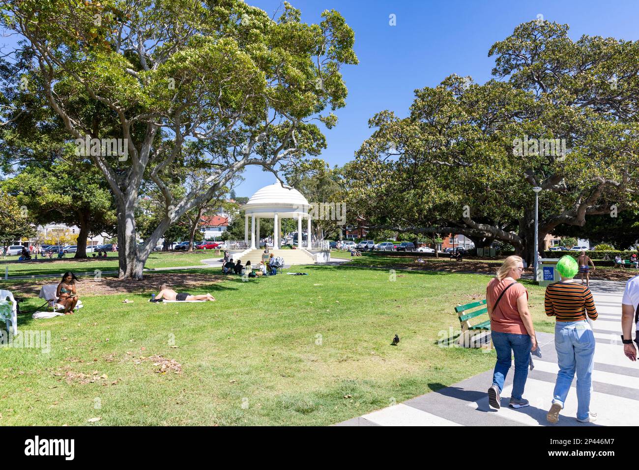 Balmoral Beach reserve and bandstand rotunda in Hunter Park, 2023 sunny ...