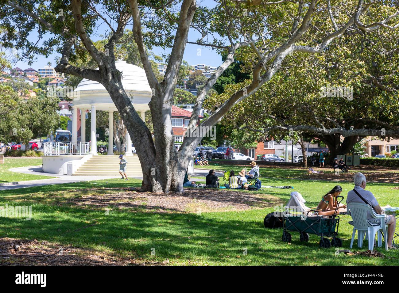Balmoral Beach reserve and bandstand rotunda in Hunter Park, 2023 sunny ...