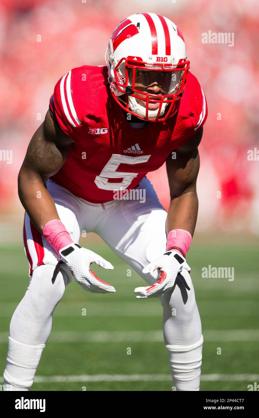October 11, 2014: Wisconsin Badgers cornerback Darius Hillary #5 during ...