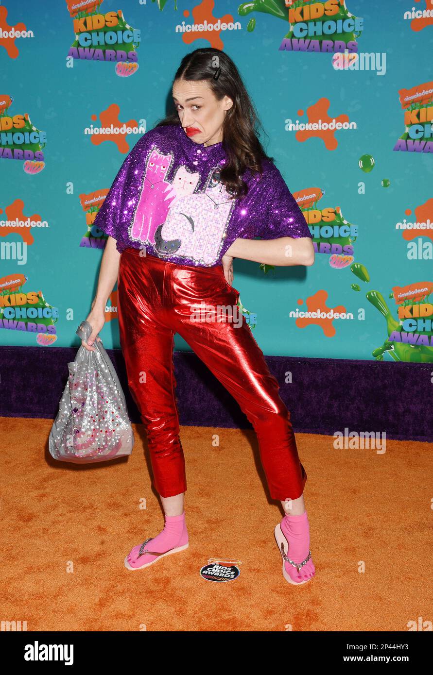 LOS ANGELES, CALIFORNIA - MARCH 04: Colleen Ballinger, dressed as ...