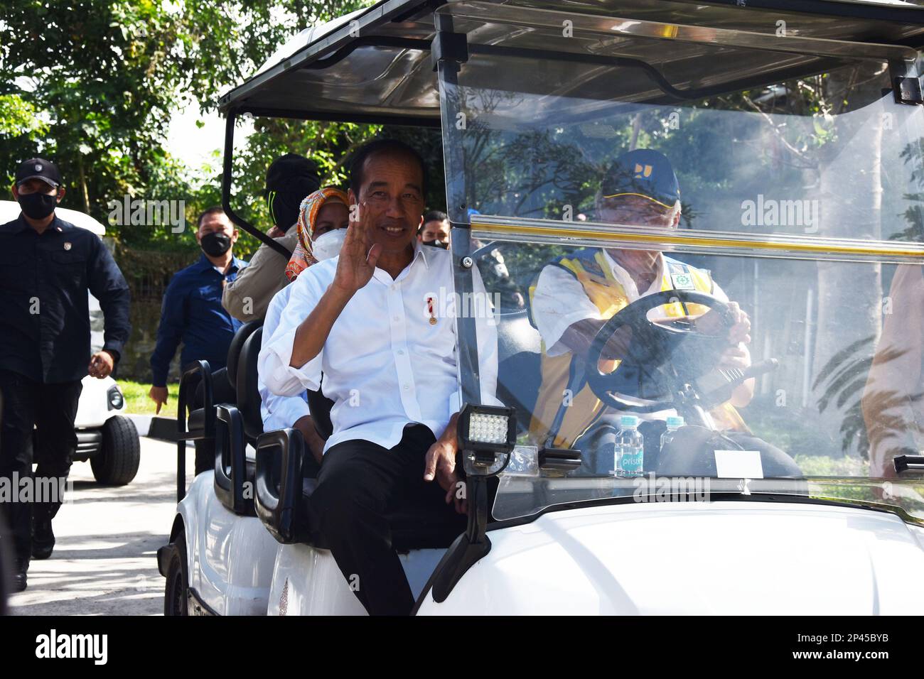 Bandung, Indonesia. 05th Mar, 2023. President Joko Widodo uses an ...
