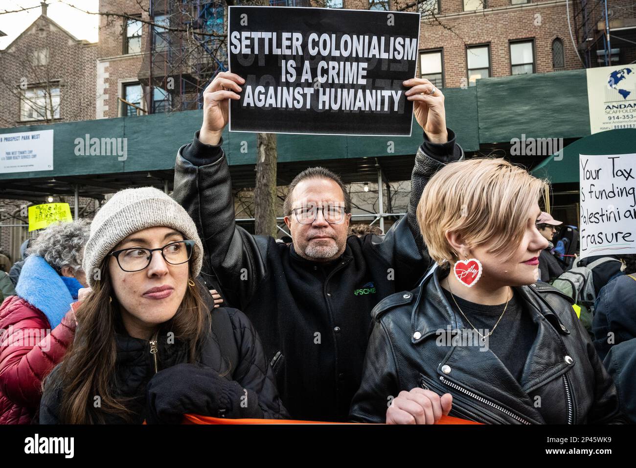 Jewish pro-Palestinian demonstrators protest outside U.S. Senator Chuck ...