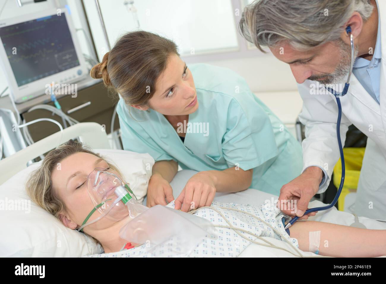 Health status monitoring hi-res stock photography and images - Alamy