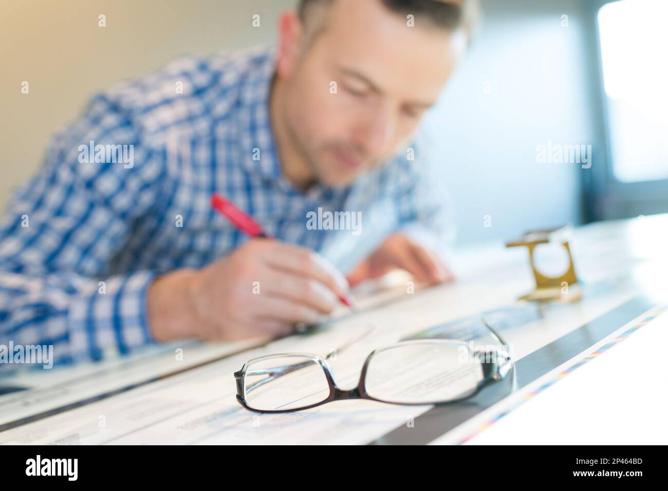 Editorial page editor hi-res stock photography and images - Alamy