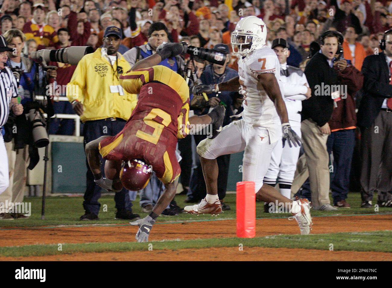 USC Trojans Reggie Bush (5) during the 92nd Rose Bowl football game ...