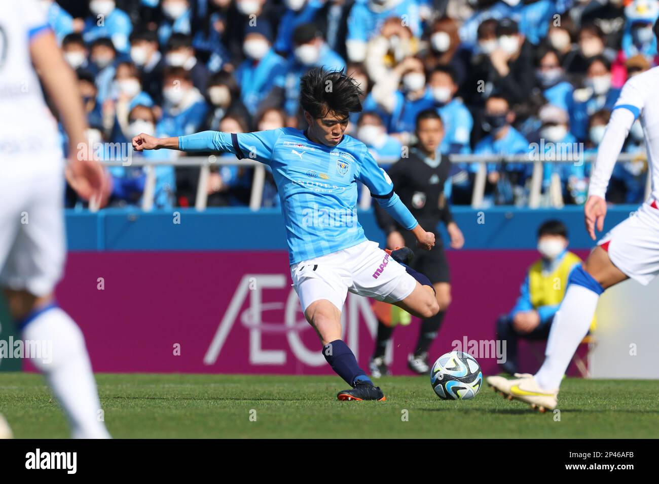 NHK Spring Mitsuzawa Football Stadium, Kanagawa, Japan. 4th Mar, 2023. Kento Hashimoto (Yokohama ...