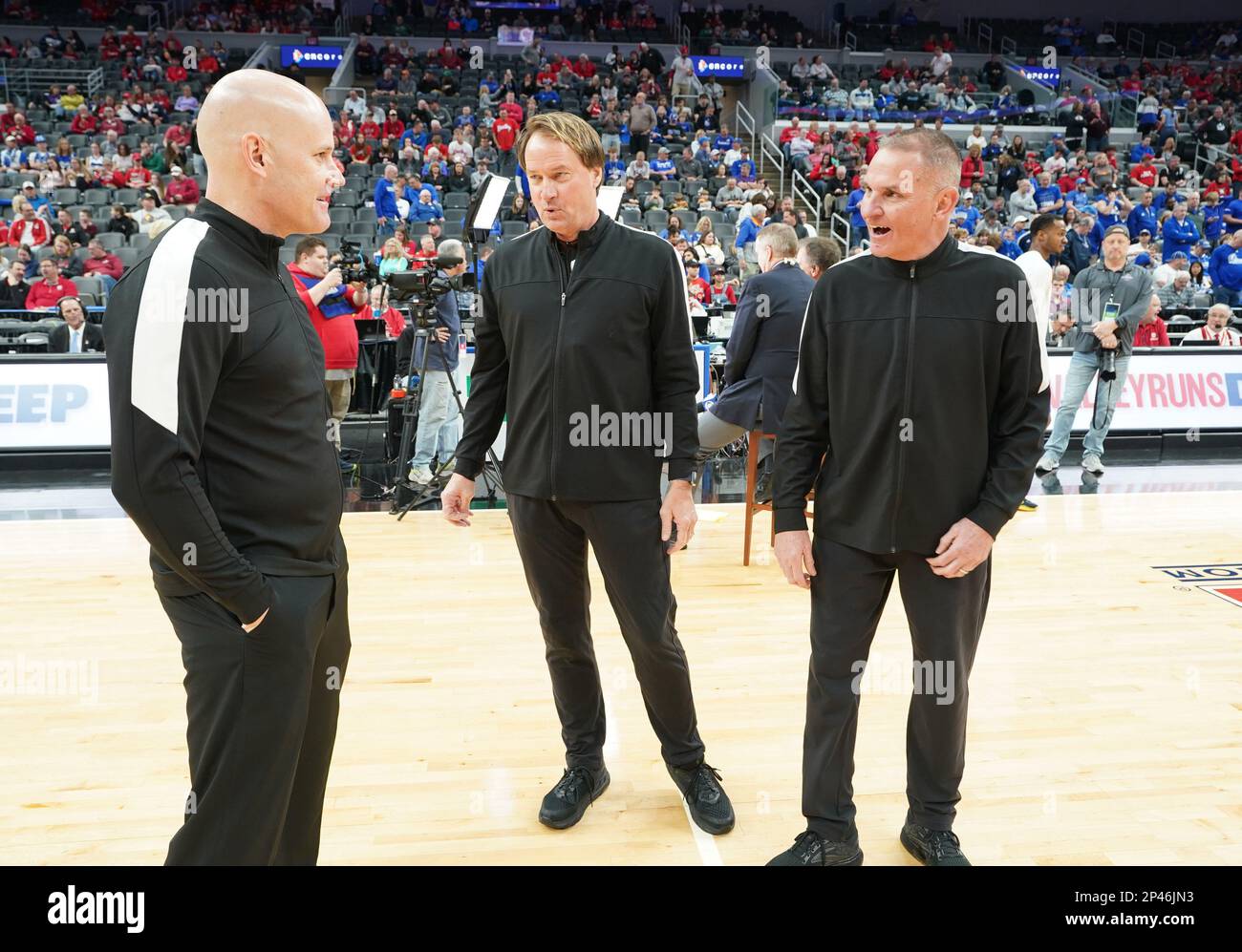 St. Louis, United States. 05th Mar, 2023. Officials (L to R) Kipp ...