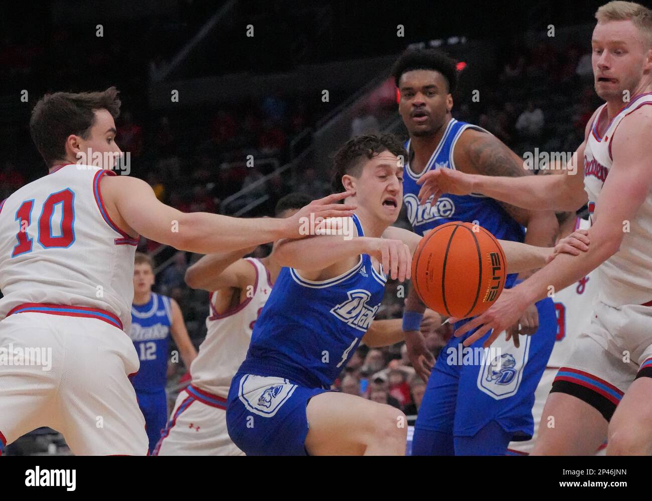 St. Louis, United States. 05th Mar, 2023. Drake Bulldogs Conor Enright ...