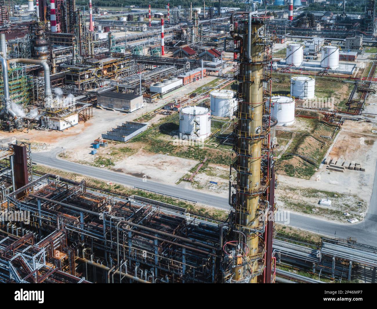 Reservoirs for storing oil and refined products at refinery Stock Photo ...