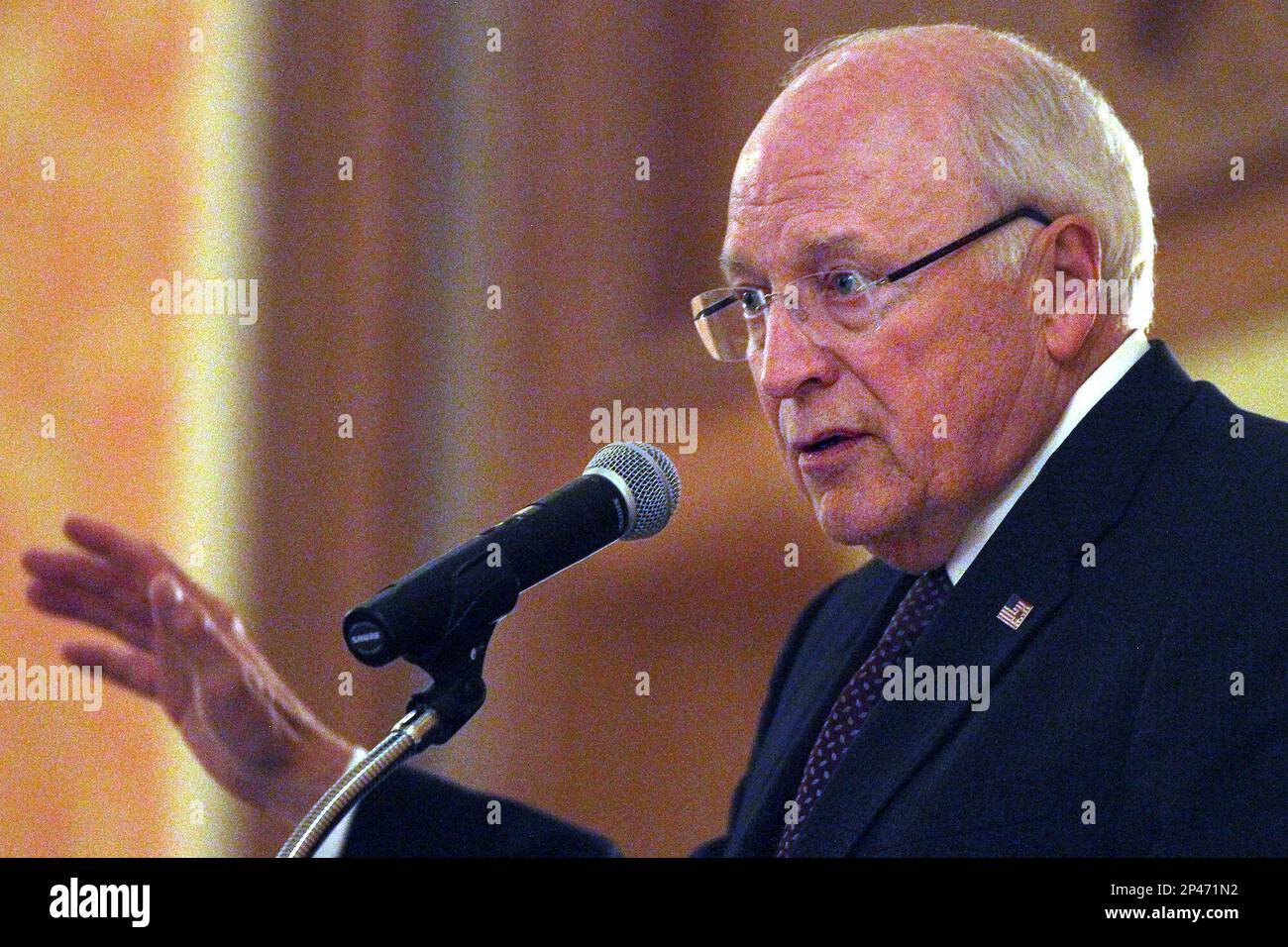 Former Vice President Dick Cheney speaks during the Wyoming State Bar's ...