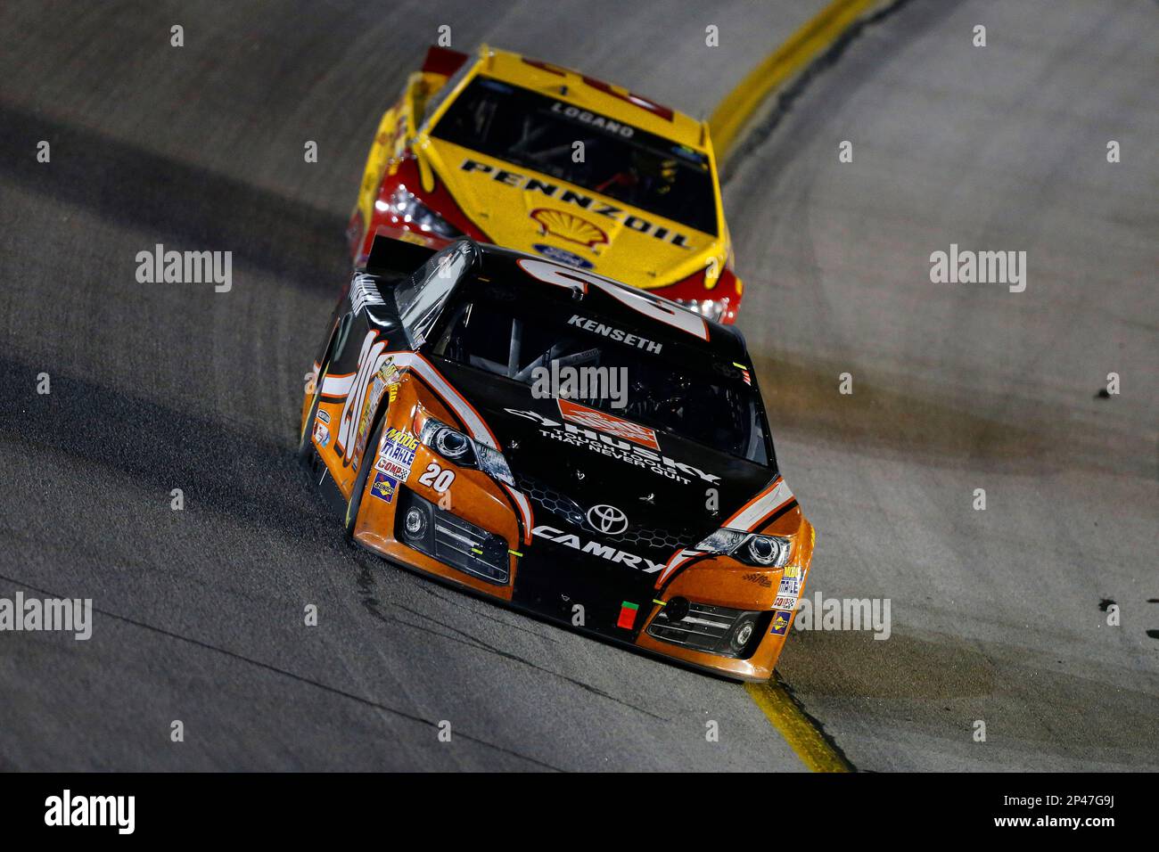 Matt Kenseth (20) and Joey Logano (22) during the NASCAR Oral B 500 ...