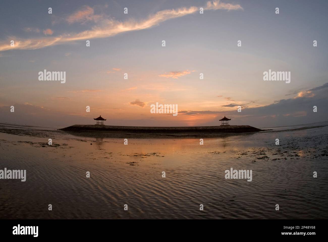 Gazebo beach sanur bali hi-res stock photography and images - Alamy