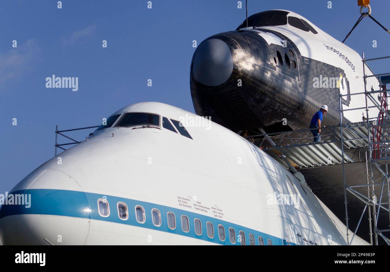 Space Shuttle Independence Rust