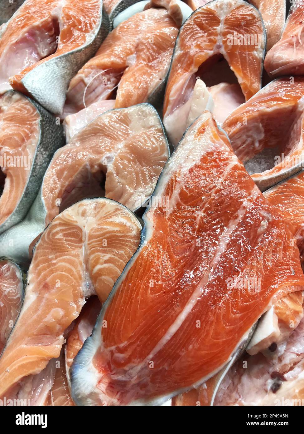 Raw salmon fish (Turkish: Somon) on the fish counter Stock Photo - Alamy