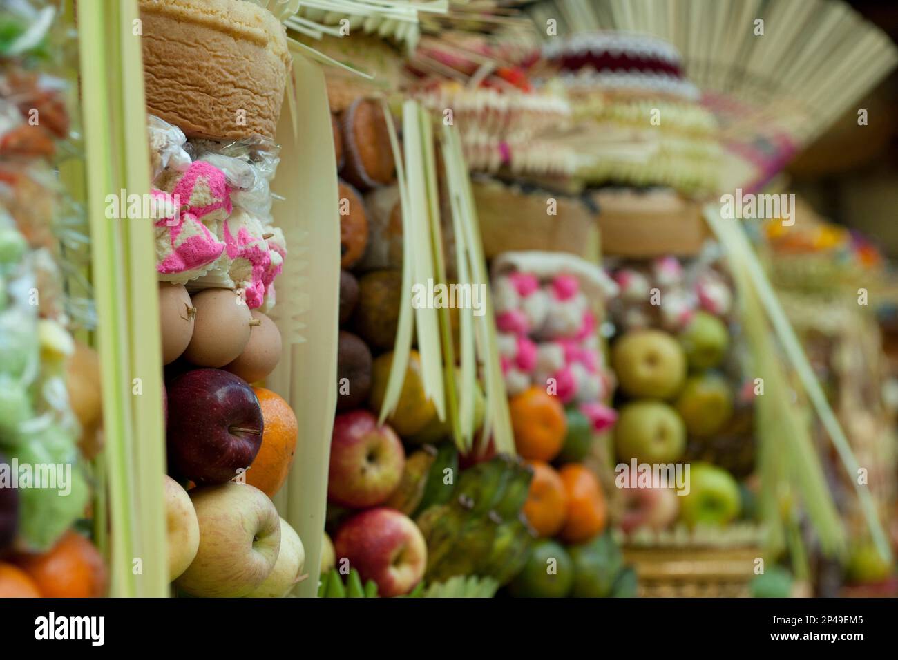 Offerings during Siat Sampian (coconut leaf war) festival, Pura Samuan ...