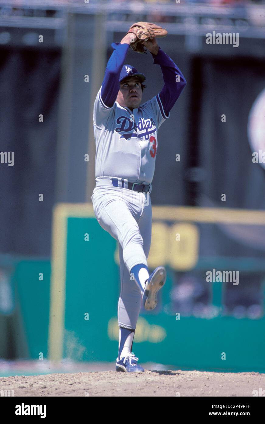 Los Angeles Dodgers Fernando Valenzuela(34) in action during a game ...