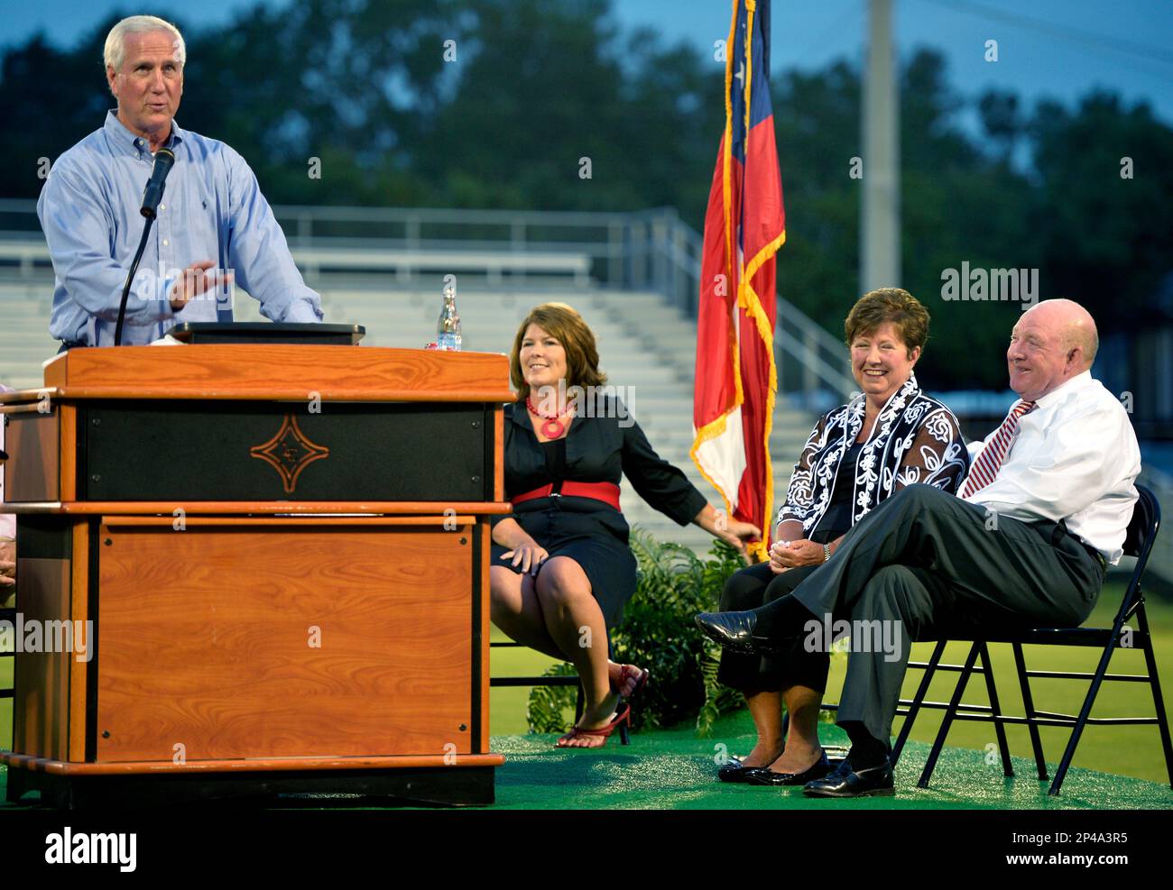 Former Lincoln County High School head football coach Larry Campbell ...