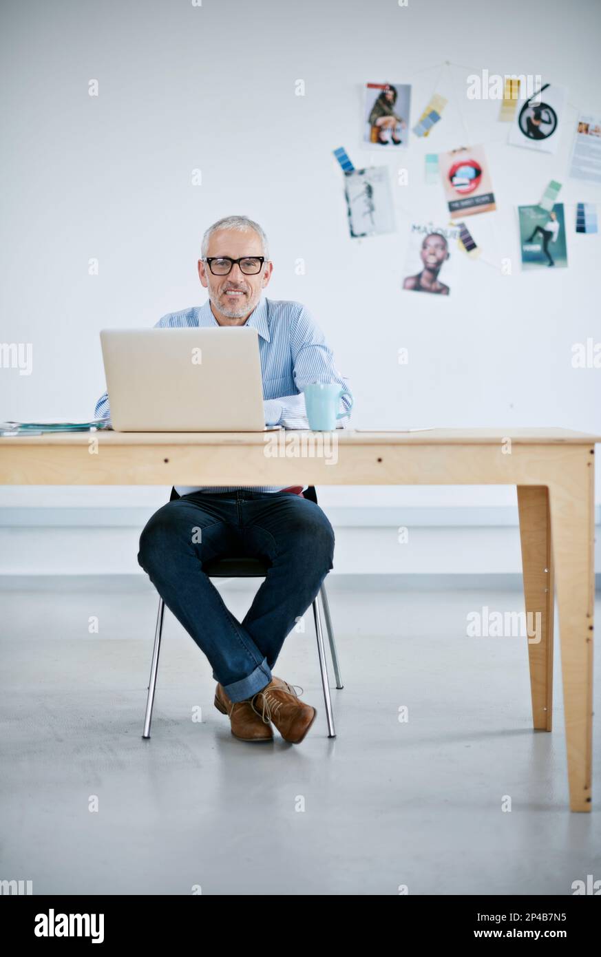 The managers work is never done Stock Photo - Alamy
