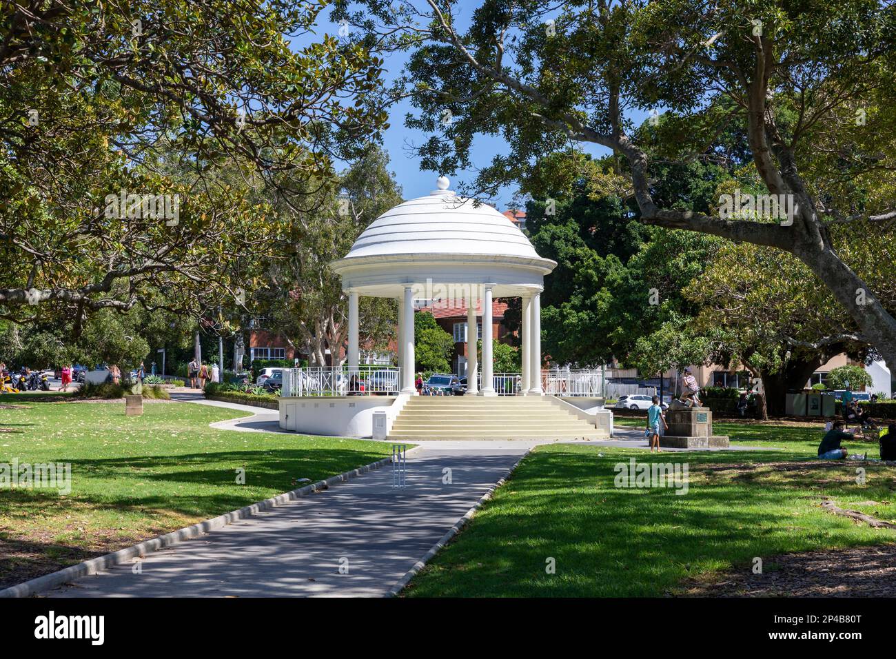 Balmoral Beach reserve and bandstand rotunda in Hunter Park, 2023 sunny ...