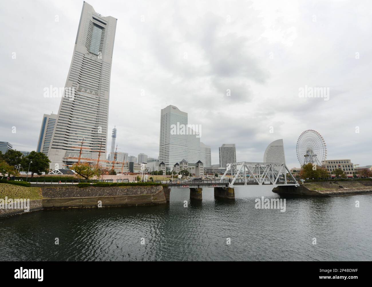 Yokohama Royal Park Hotel by the harbour waterfront in Yokohama, Japan ...
