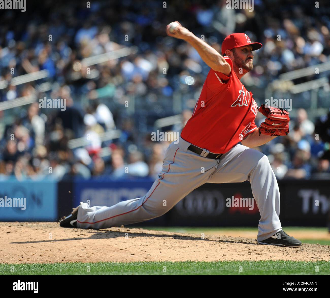 Los Angeles Angels pitcher Kevin Jepsen (40) during game against the ...