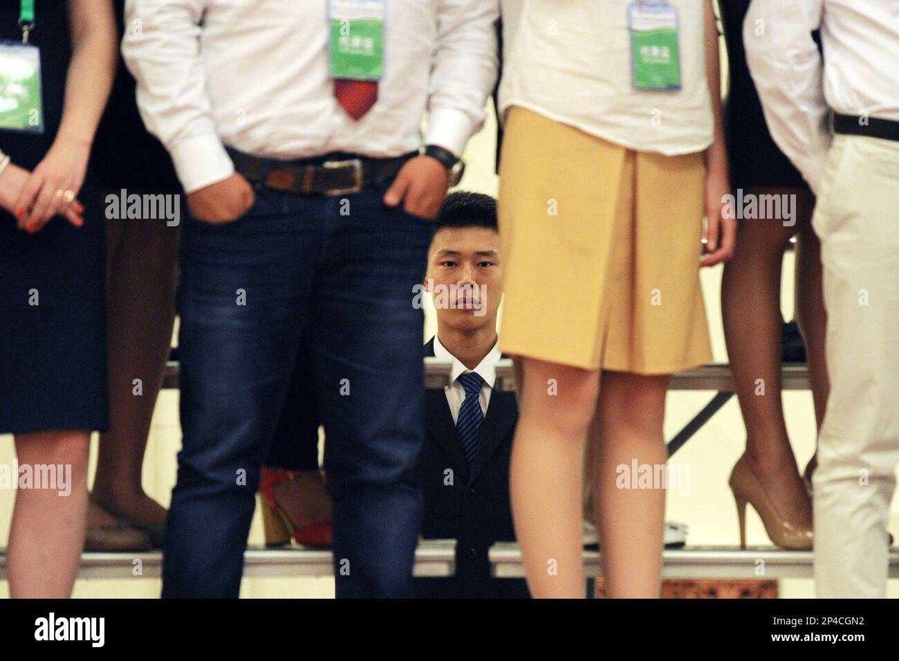 A security guard stands during Chinese President Xi Jinping's meeting ...