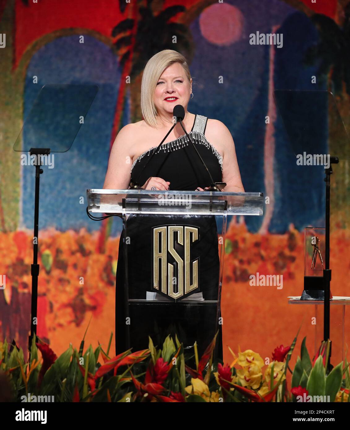 Beverly Hills, USA. 05th Mar, 2023. Mandy Walker accepts the ...