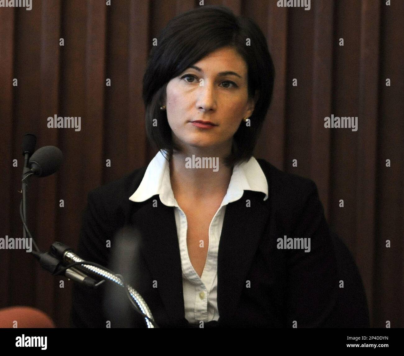 State's witness Lara Adams, who is a biologist forensic examiner for ...