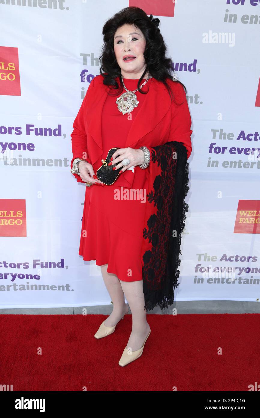 Photo by: JMA/STAR MAX/IPx6/8/14Barbara Van Orden at The Actors Fund's ...